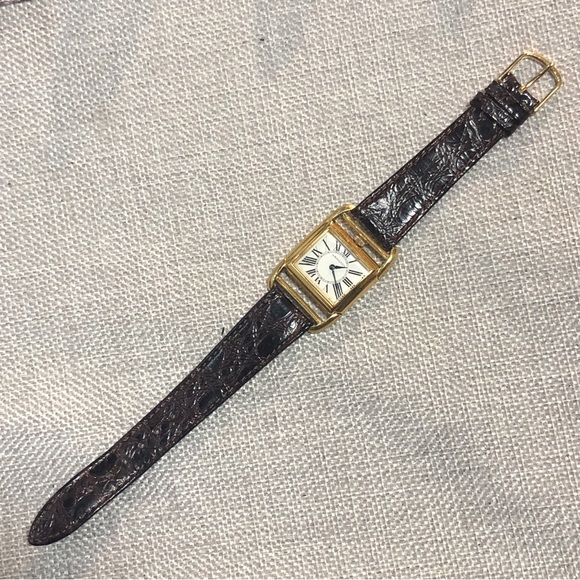 Hamilton | Accessories | Hamilton Vintage Registered Contour Quartz ...